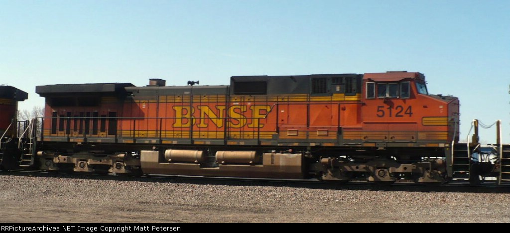 BNSF 5124